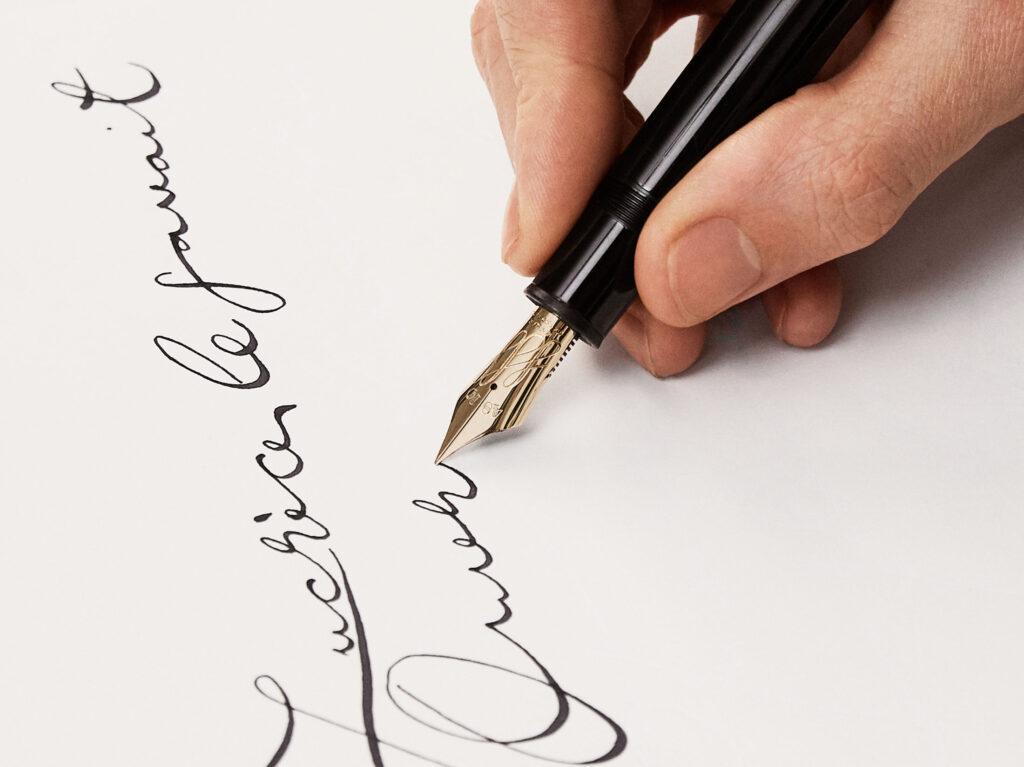 How To Choose The Right Luxury Pen For Your Writing Style ...